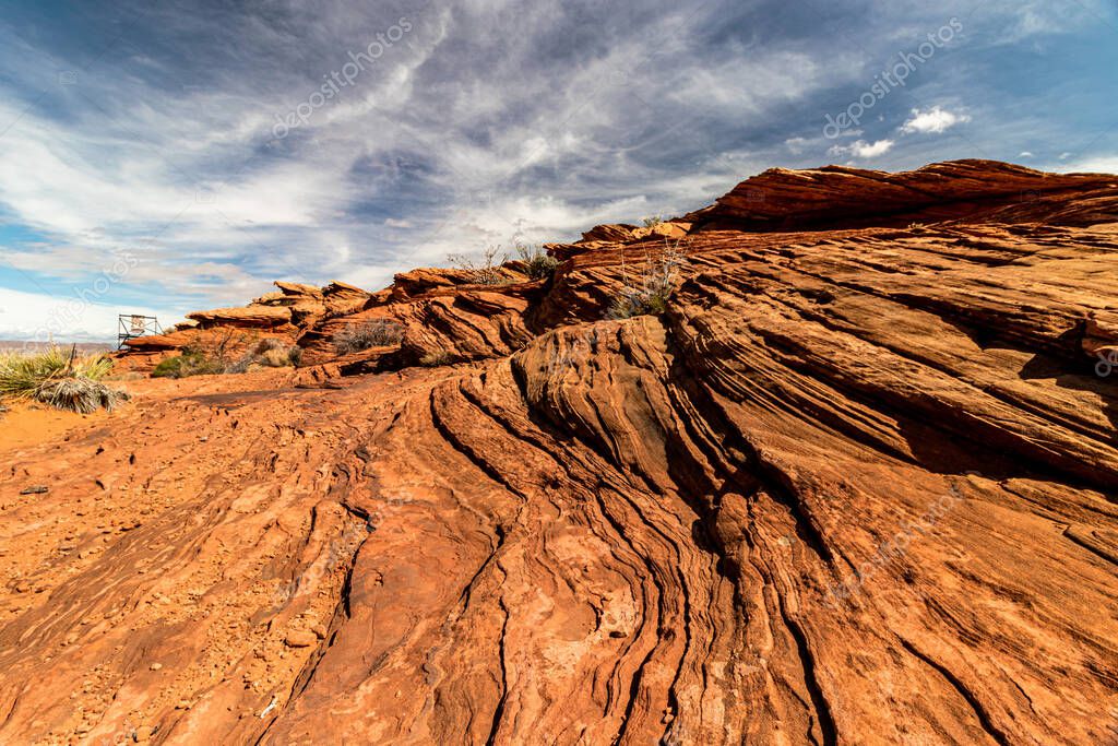 Los patrones de roca roja son infinitos y alcanzan el cielo - Page, AZ ...