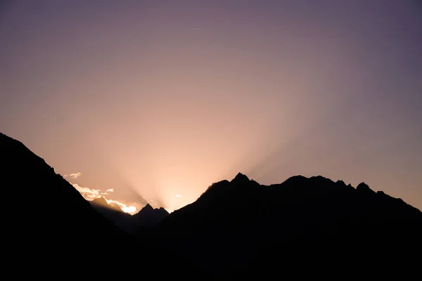 Mountain sun silhouette Stock Photos, Royalty Free Mountain sun silhouette Images | Depositphotos