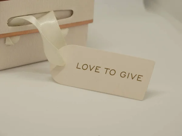 Give label Stock Photos, Royalty Free Give label Images | Depositphotos