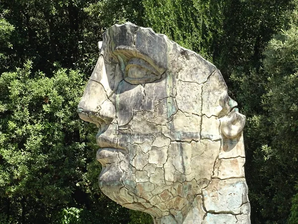 Statue du visage images libres de droit, photos de Statue du visage ...