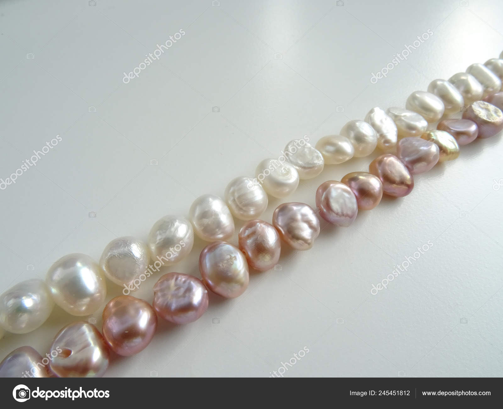 White Pink Freshwater Waterscapes Pearls Strings — Stock Photo ...