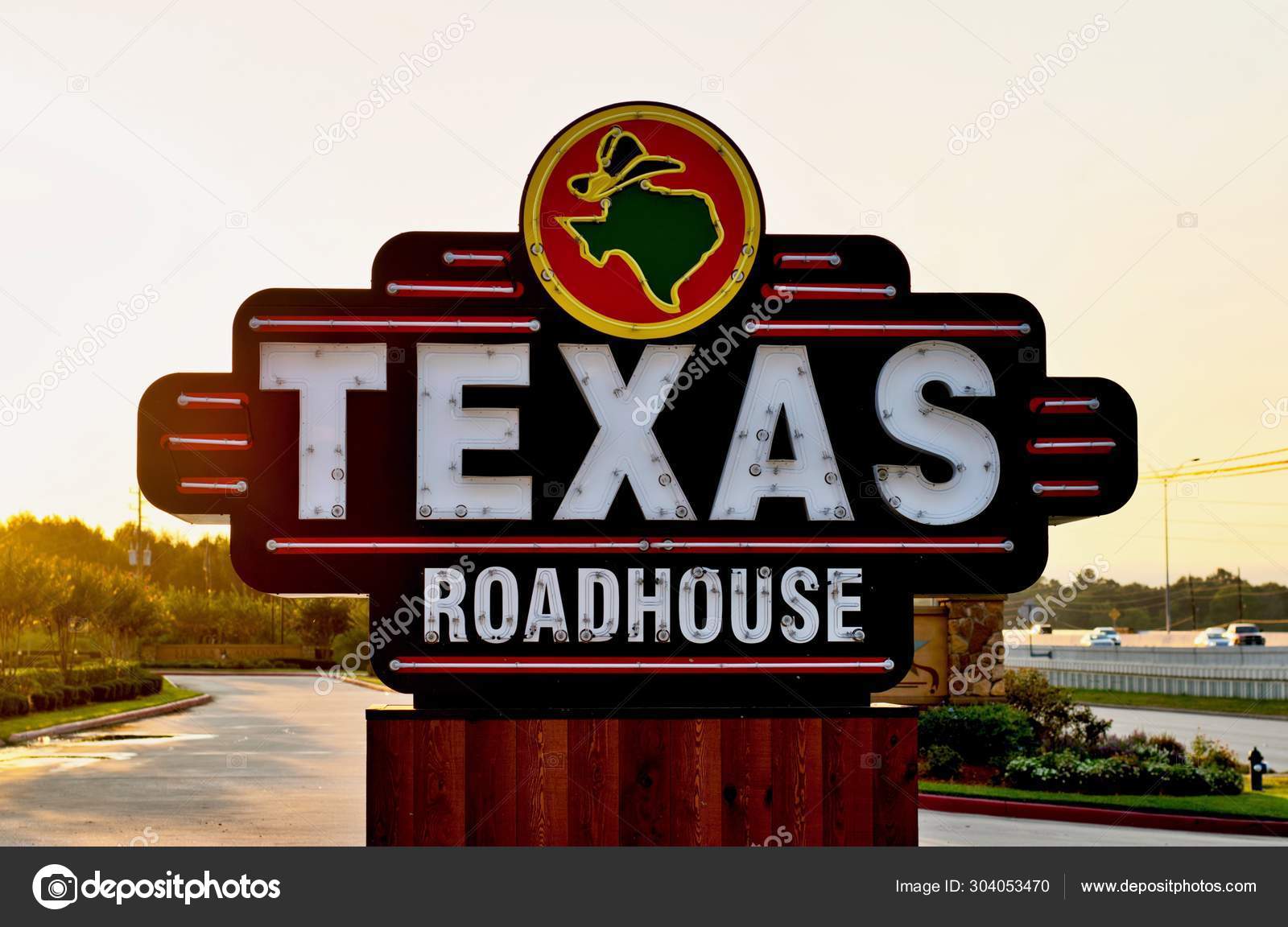 Houston Texas Usa 2019 Texas Roadhouse Restaurant Sign Side Freeway ...