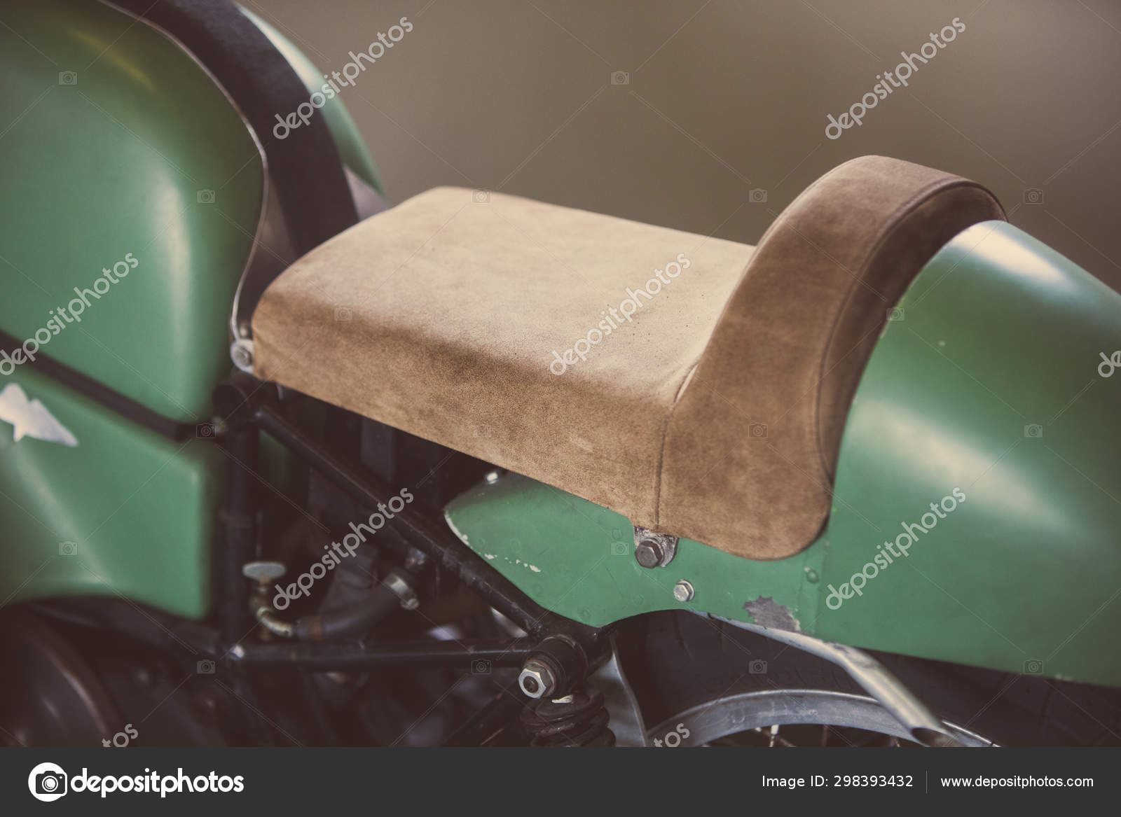 Vintage motorcycle seat Stock Photo by ©bizoon 298393432