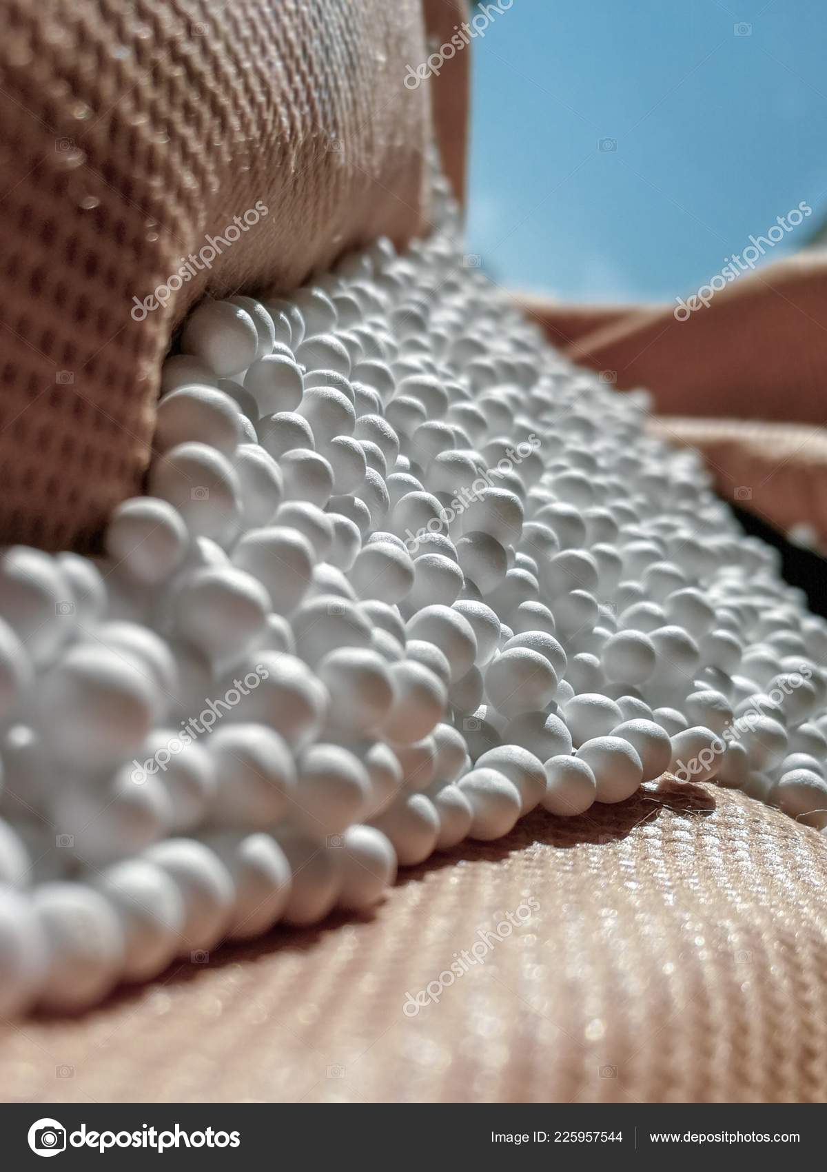 Zoomed White Expanded Polystyrene Pellets Production Plastic Bags ⬇ ...