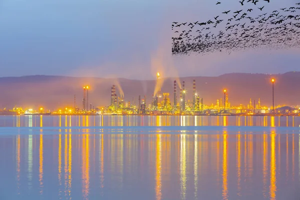 Tupras Izmit Petroleum Refinery Tupras Turkey's Largest Oil Refinery ...