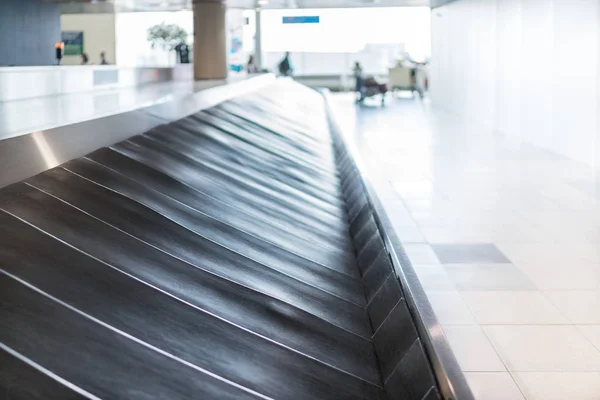 Ramps in the airport Stock Photos, Royalty Free Ramps in the airport ...