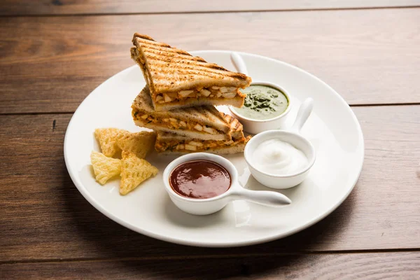 Paneer Tikka Sandwich es una popular versi n india de s ndwich con ...