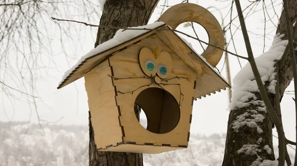 Birdhouse recycle Stock Photos, Royalty Free Birdhouse recycle Images ...