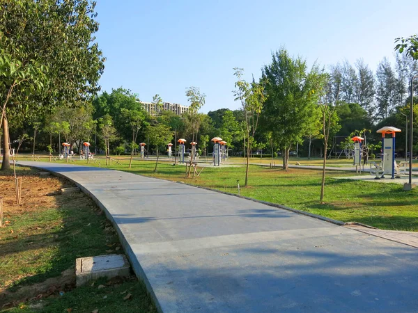 Rotary walkway Stock Photos, Royalty Free Rotary walkway Images ...