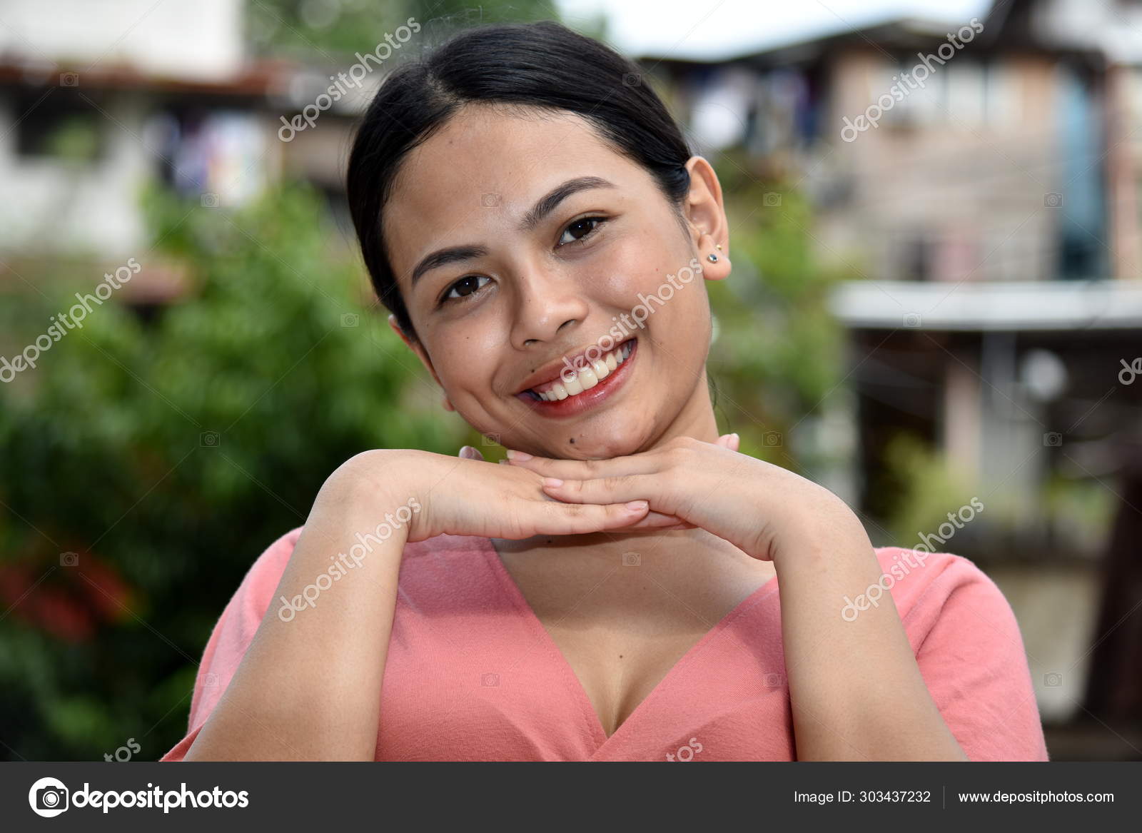A Woman And Happiness — Stock Photo © dtiberio #303437232