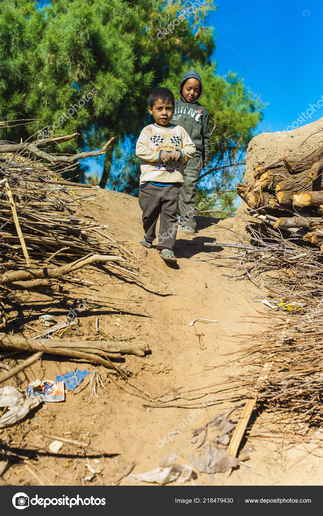 Children Playing Village Merzouga Morocco — Stock Photo © szymonbarol ...