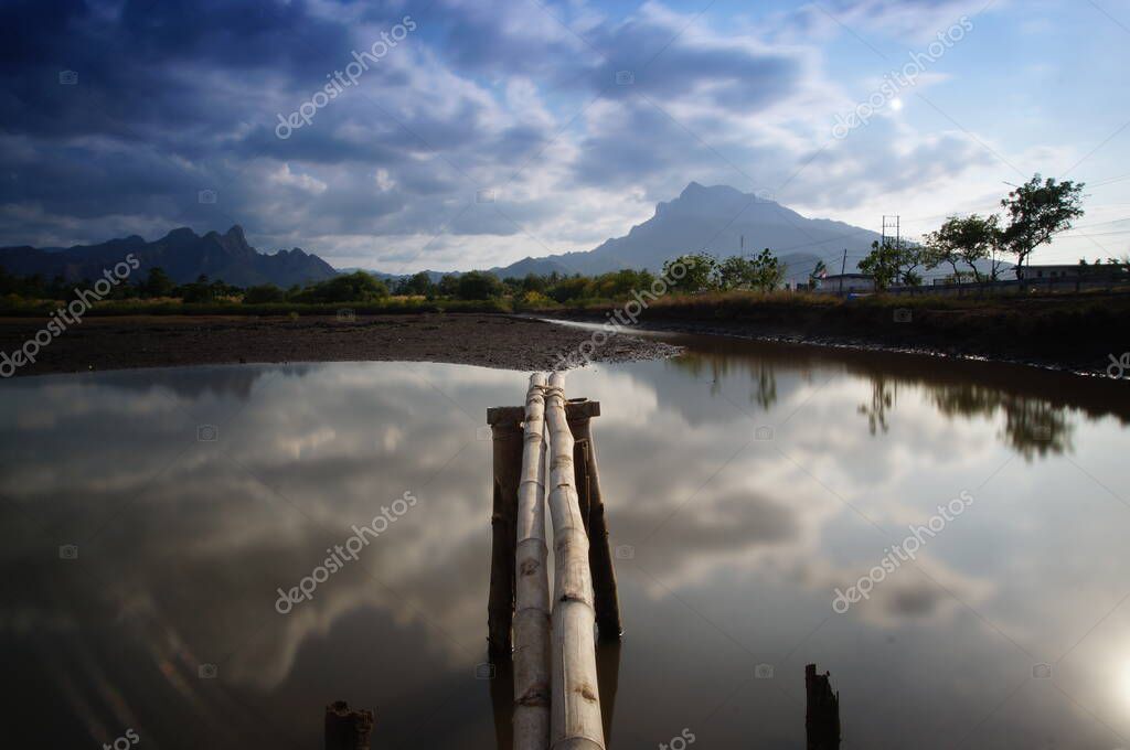 embalse es un lago artificial utilizado como presa de río que tiene ...