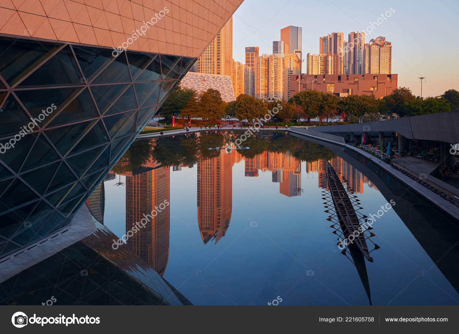 Corner Chinese Opera House Guangzhou Guangdong Province China — Stock ...