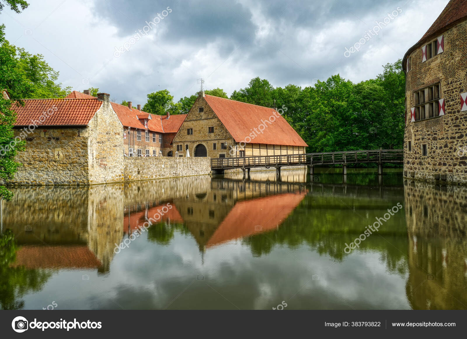 Outer Bailey Medieval Moated Castle Luedinghausen — Stock Photo ...