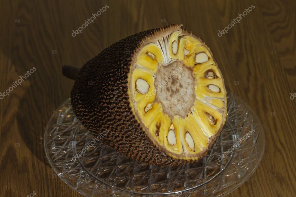 Fruto de jaca (Artocarpus heterophyllus), fruta en rodajas donde se ...