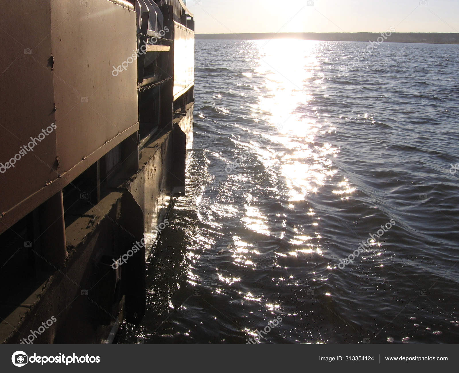 Sparkling Water Sea Waves Floats Cargo Ship Light — Stock Photo ...