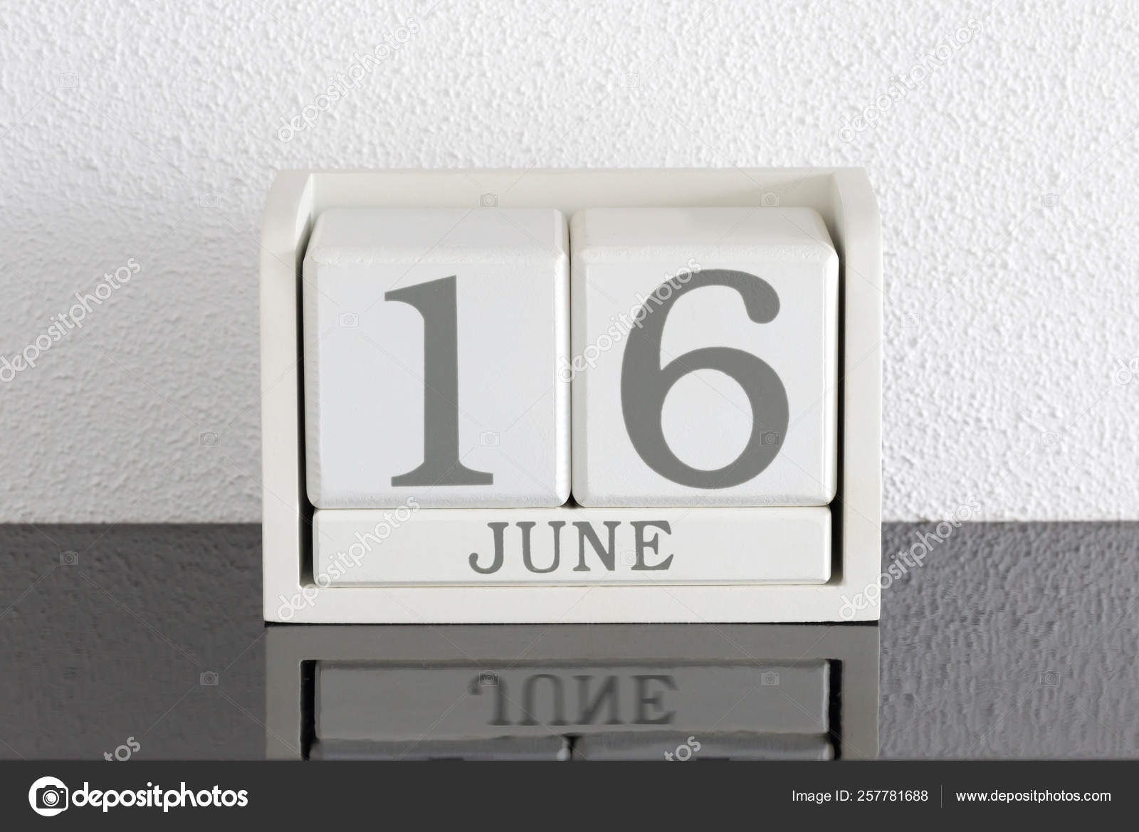 White Block Calendar Present Date Month June White Wall Background ...