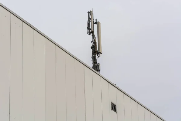 Antenna Telecommunications Tower Roof Wireless Telecommunications ...