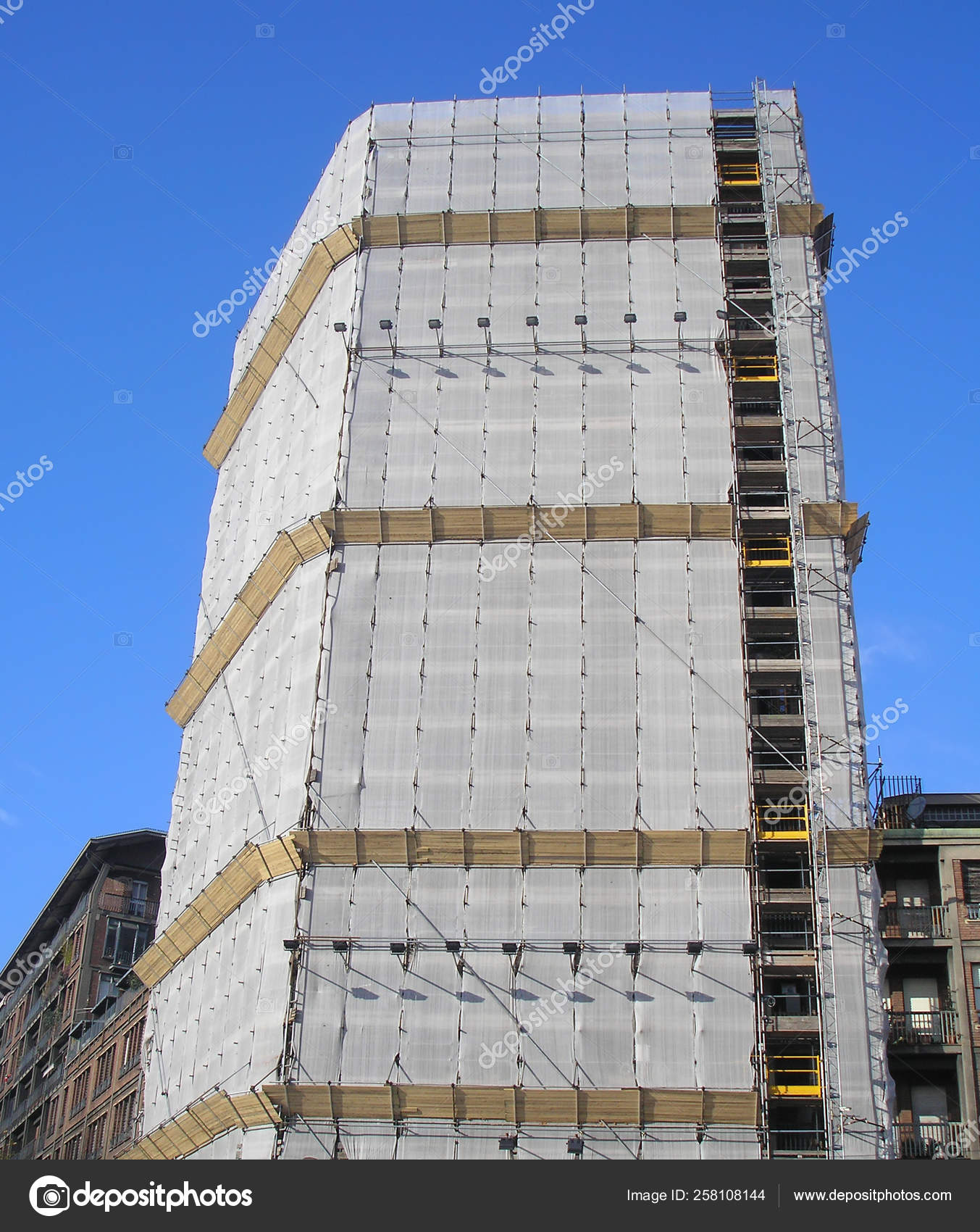 Provisional Temporary Scaffold Construction Works Building Site Stock ...