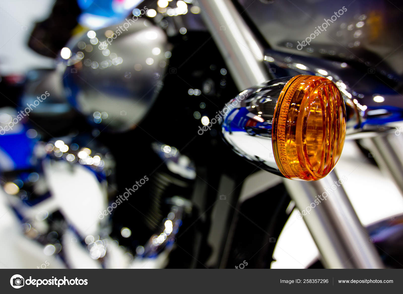 Close Image Turn Signal Motorcycle — Stock Photo © YAYImages #258357296