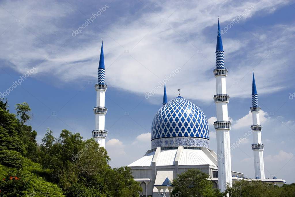 Mezquita Sultan Salahuddin Abdul Aziz Shah o comúnmente conocida como ...