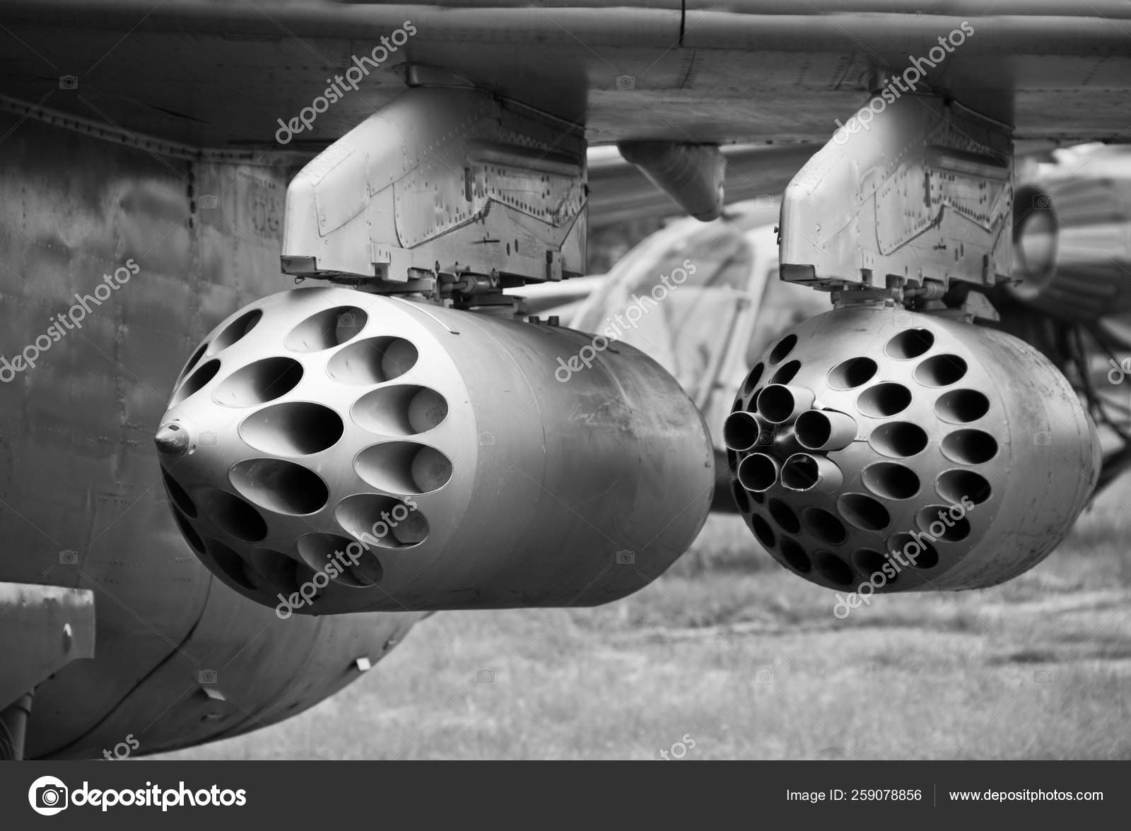 Rocket Pods Hind Attack Helicopter – Stock Editorial Photo © YAYImages ...