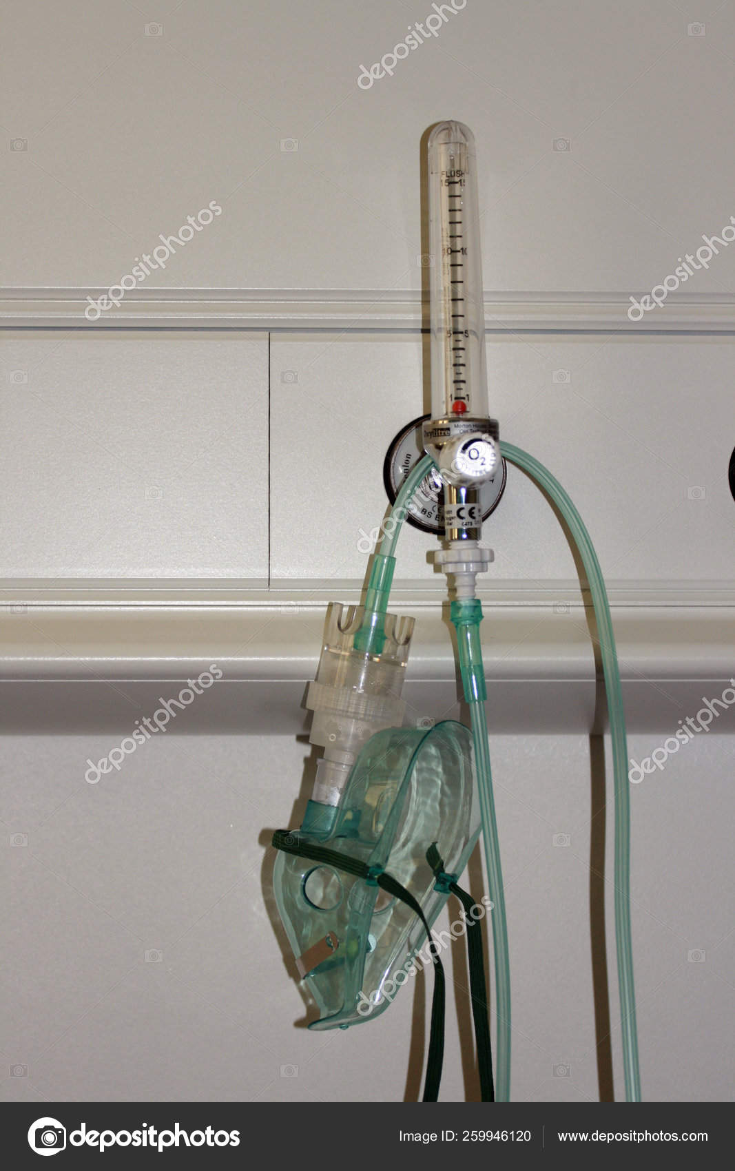 Oxygen Mask Valve Ready Used — Stock Photo © YAYImages #259946120