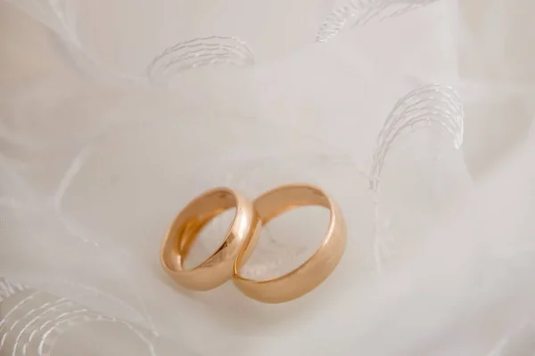 Wedding Background Golden Rings Veil — Stock Photo © YAYImages #259754432