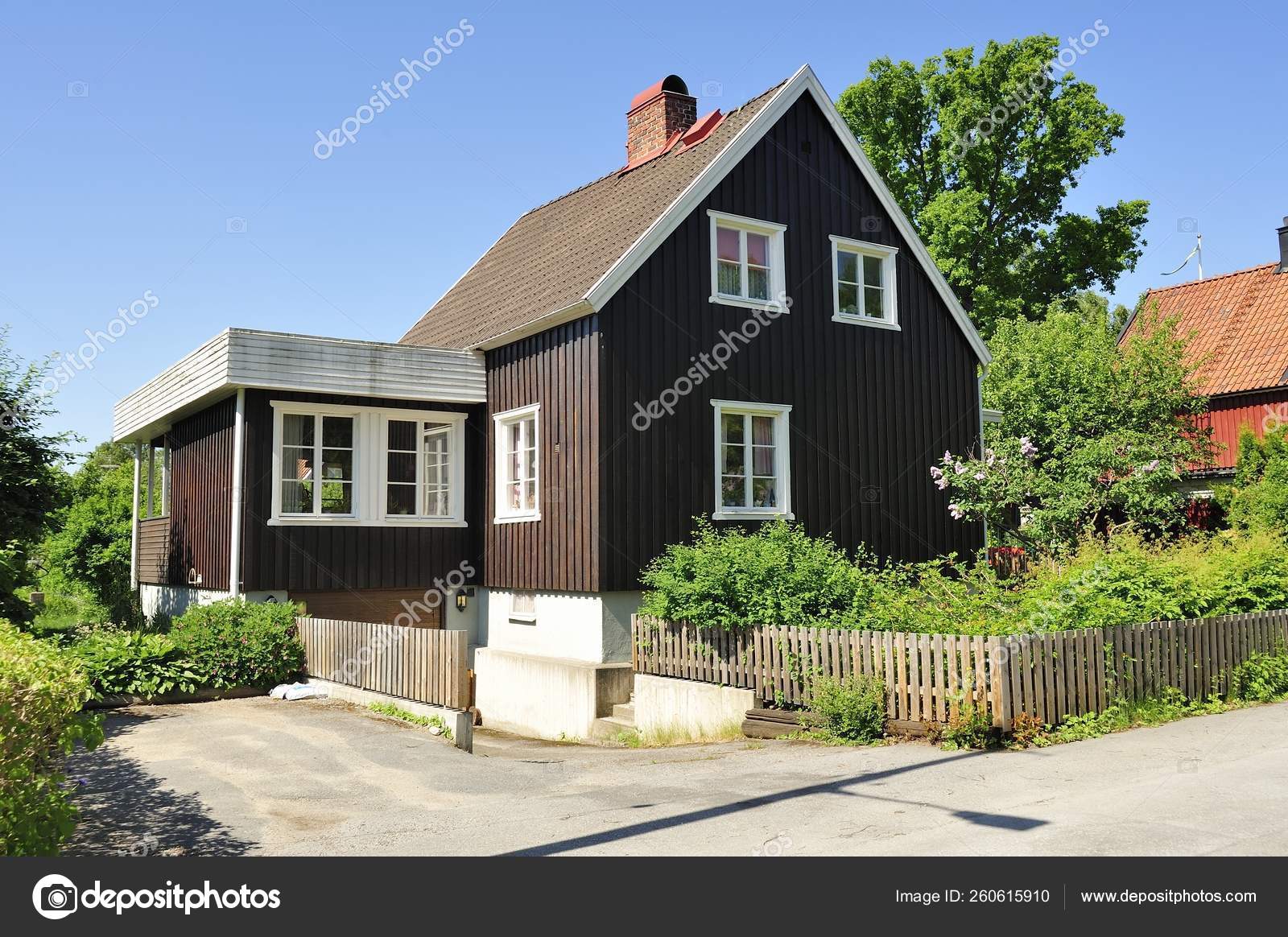 Beautiful Old House Day Time — Stock Photo © YAYImages #260615910