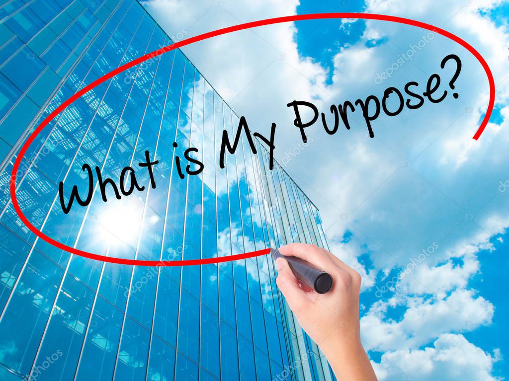 Mujeres Escritura a mano ¿Cuál es mi propósito? con marcador negro en ...