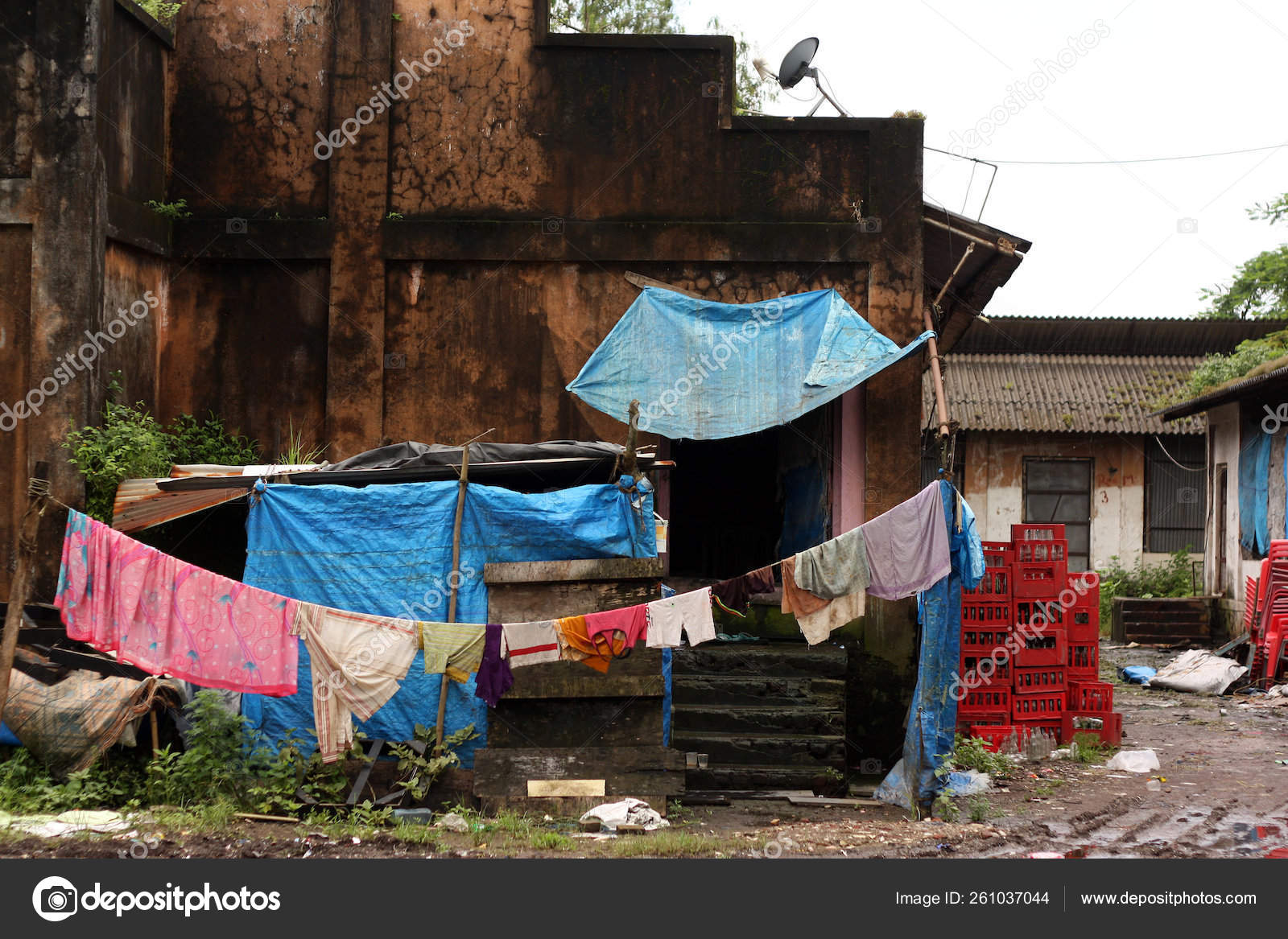 Exterior View Dirty House Its Surroundings Indian Slum — Stock Photo ...