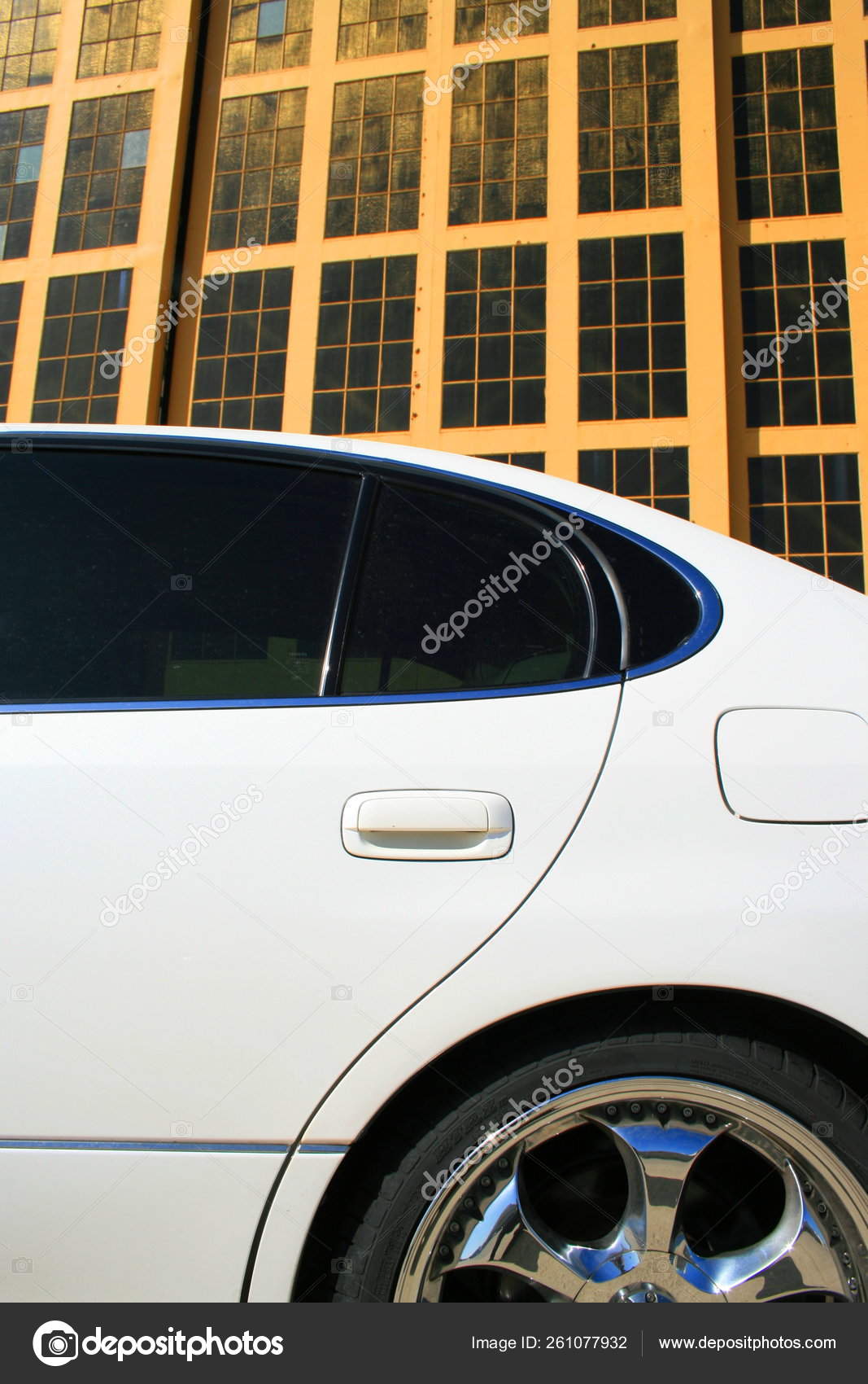 White Lexus Chrome Rims Tinted Windows — Stock Photo © YAYImages #261077932