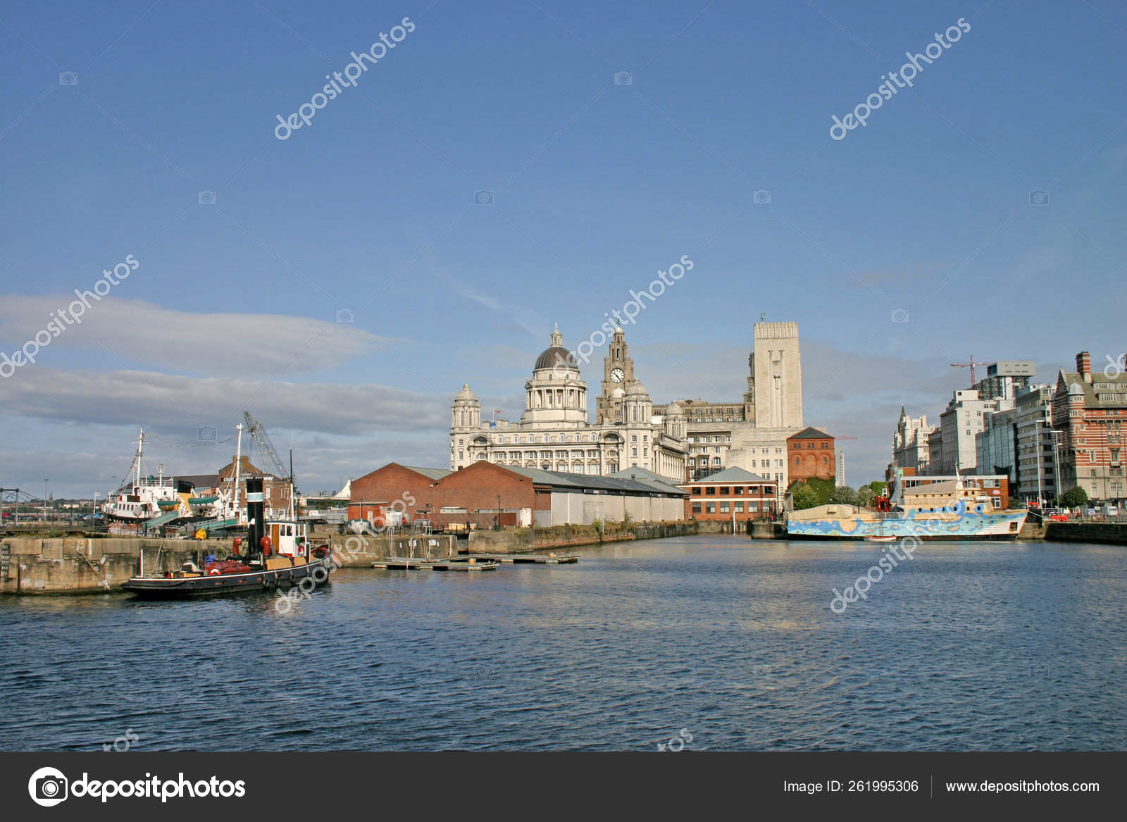 Two Liverpool Ships Dock England – Stock Editorial Photo © YAYImages ...