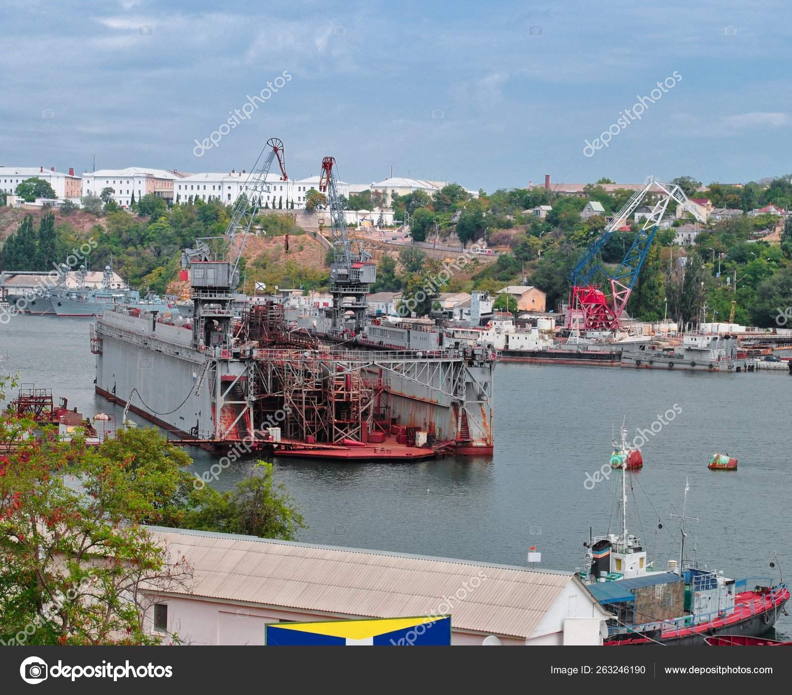 Submarine Ship Docking Boats Sea Horizon House Crane Dry Dock – Stock ...