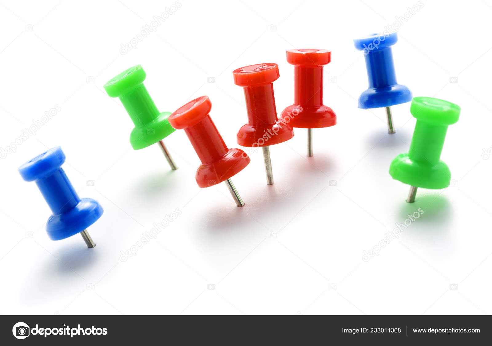 Color Draw Pins Isolated White — Stock Photo © estudiosaavedra #233011368