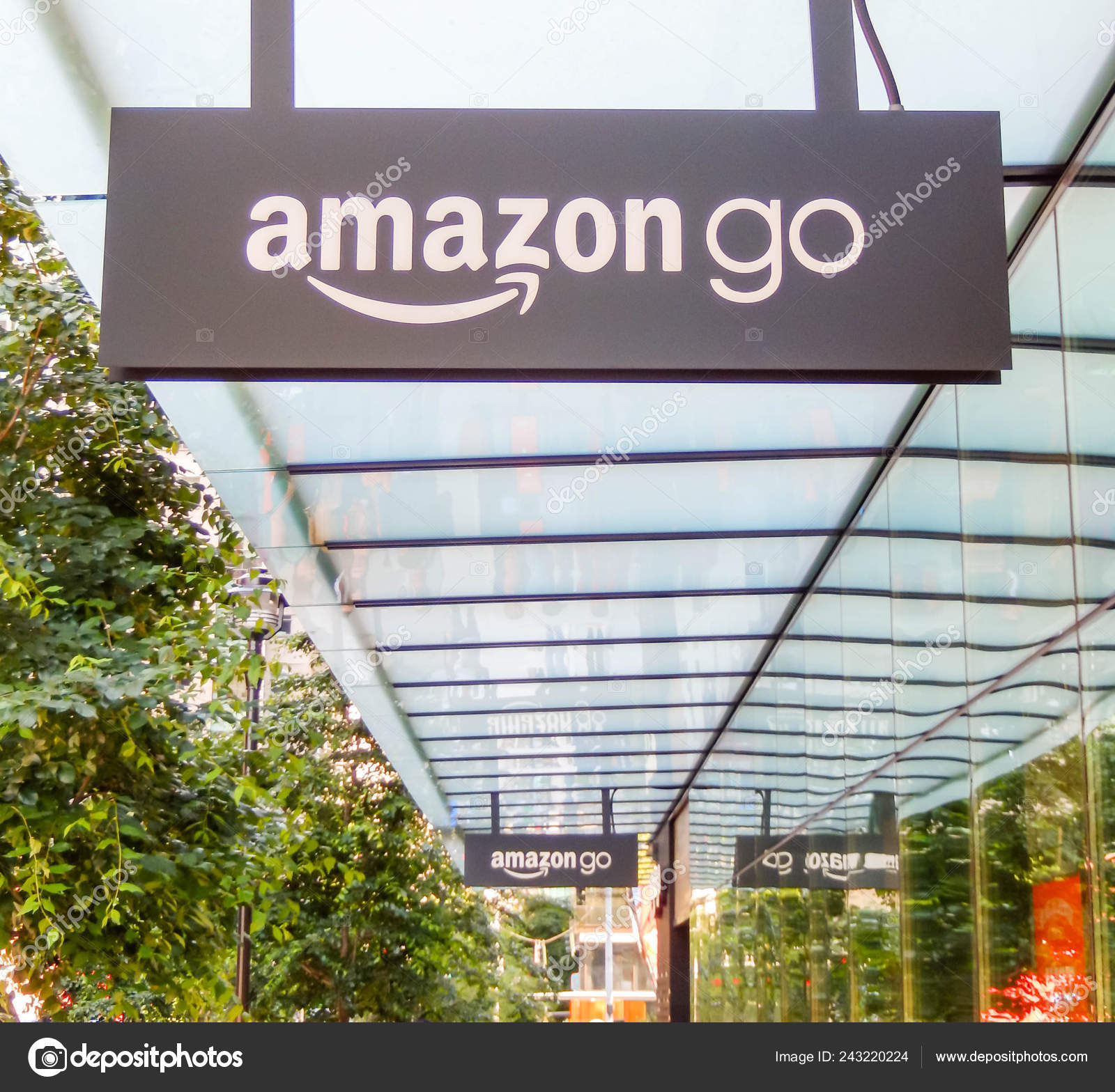 Seattle Usa June 2018 Signs Amazon Store Seattle City Centre — Stock ...
