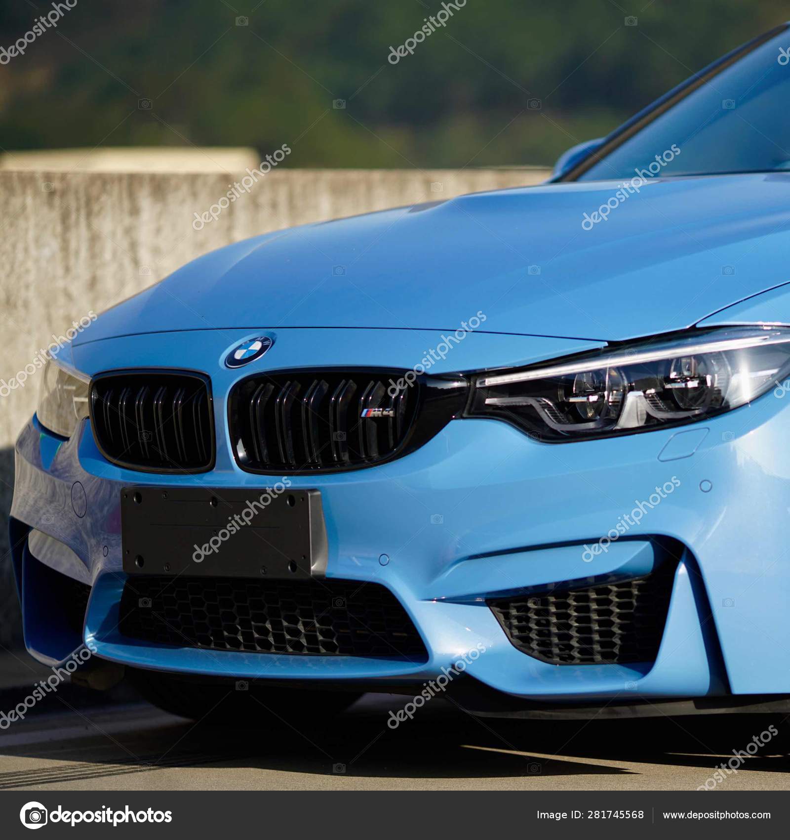 Rear View Modern Car – Stock Editorial Photo © Imaginechina-Tuchong ...