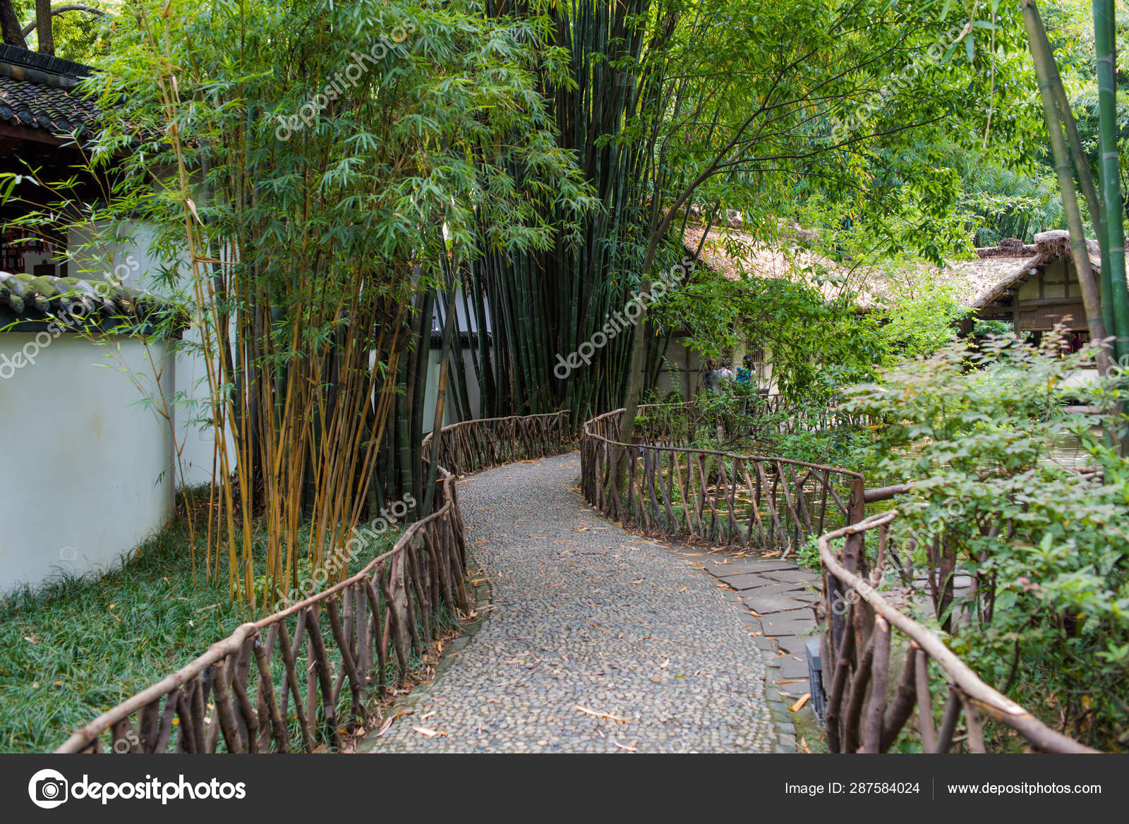 Empty Path Park — Stock Photo © Imaginechina-Tuchong #287584024