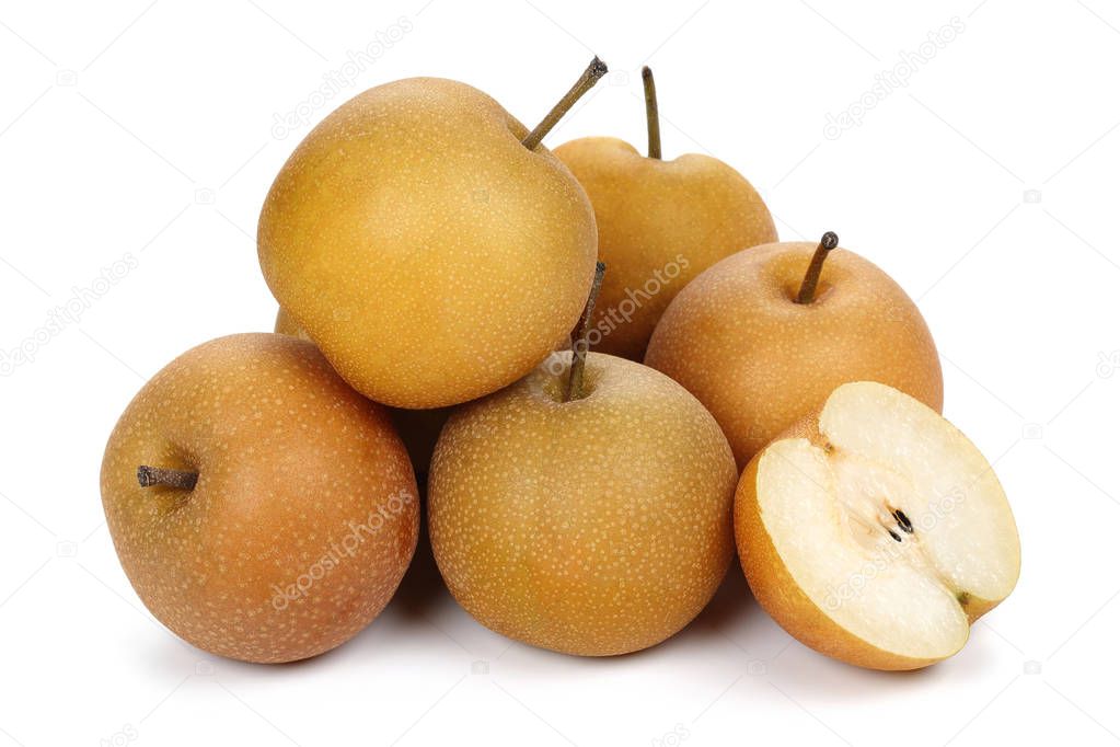 pera asiática o pera Nashi aislada sobre fondo blanco 2023