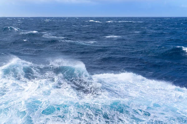 Mar embravecido fotos de stock, imágenes de Mar embravecido sin ...