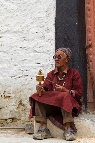 Indian Old Man Prayer Wheel Threshold Temple – Stock Editorial Photo ...