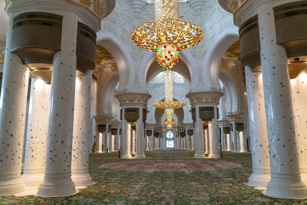 Abu Dhabi Uae April 2019 Sheikh Zayed Grand Mosque Architectural ...