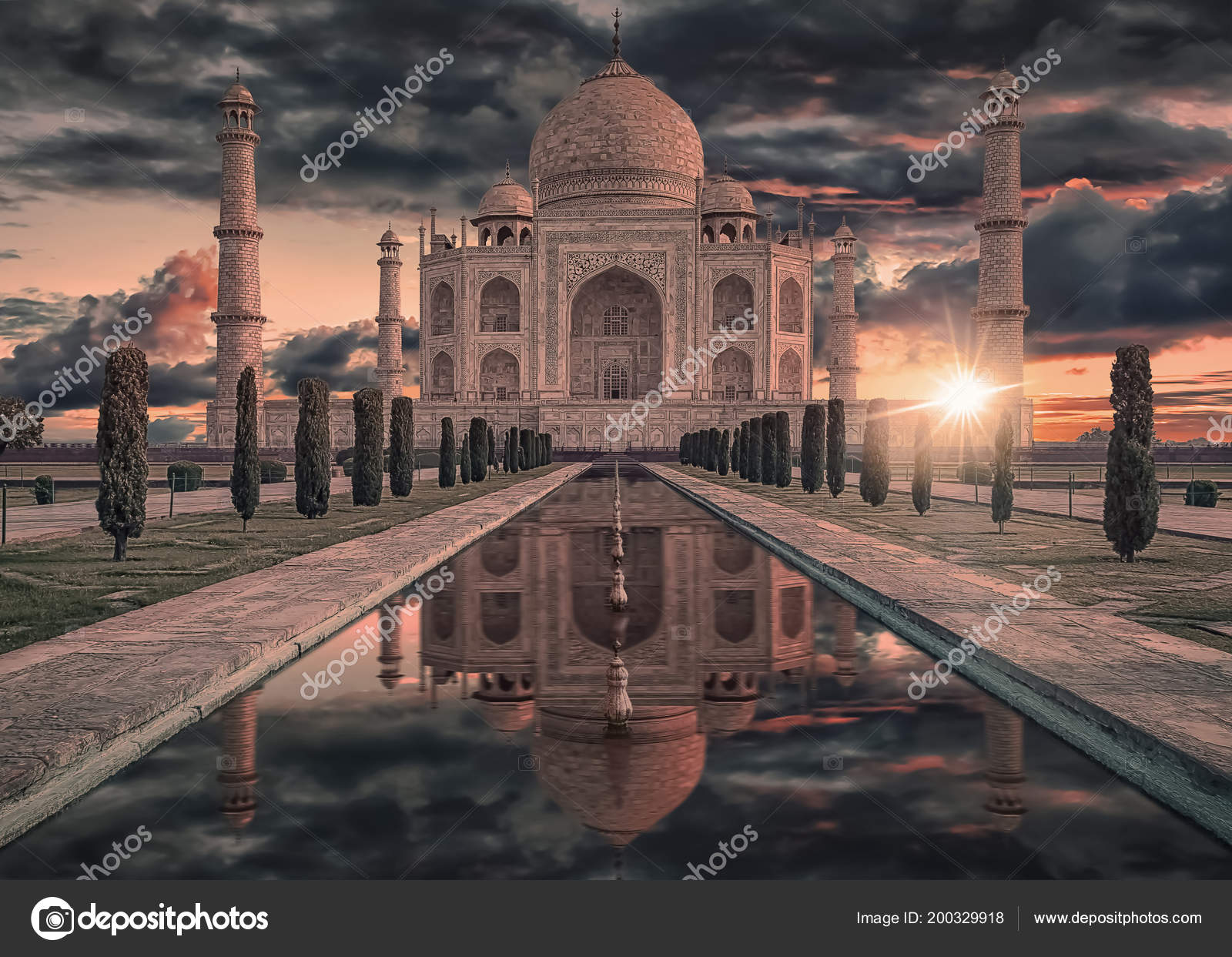 Taj Mahal Sunrise Light Agra India — Stock Photo © manjik #200329918
