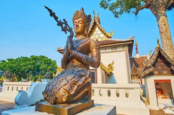 Escultura devata Stock Photos, Royalty Free Escultura devata Images ...