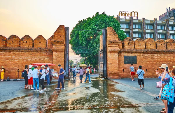 Thapae gate Stock Photos, Royalty Free Thapae gate Images | Depositphotos