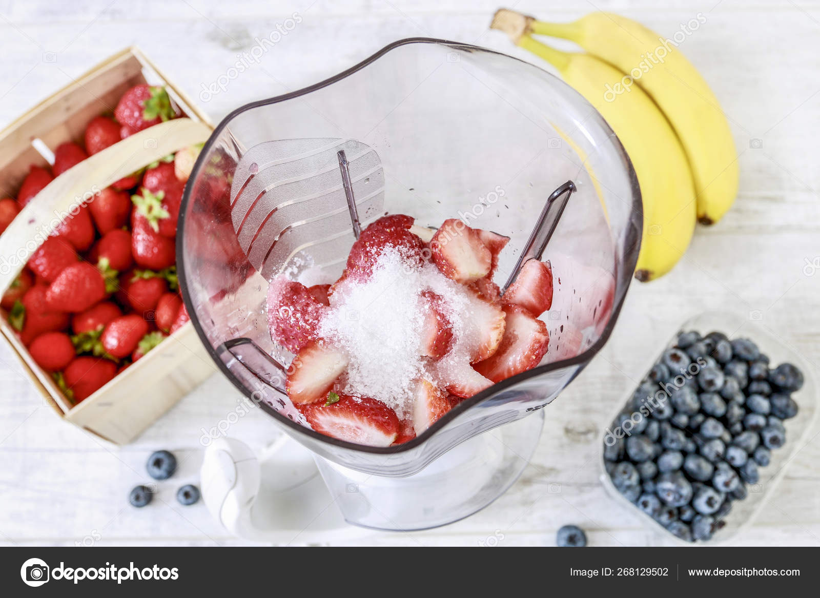 How to make fruit smoothie using blender, tutorial. Stock Photo by ...