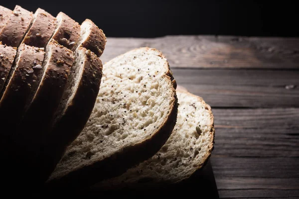 Side view and back-light sliced bread loaf — Stock Photo © jayoimage ...