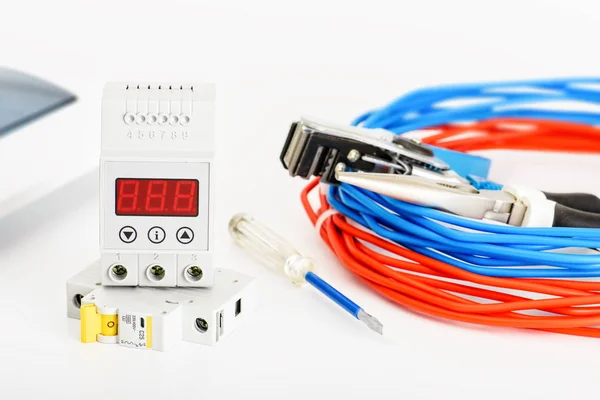 Automatic circuit breakers, copper single core cable. Accessories for ...