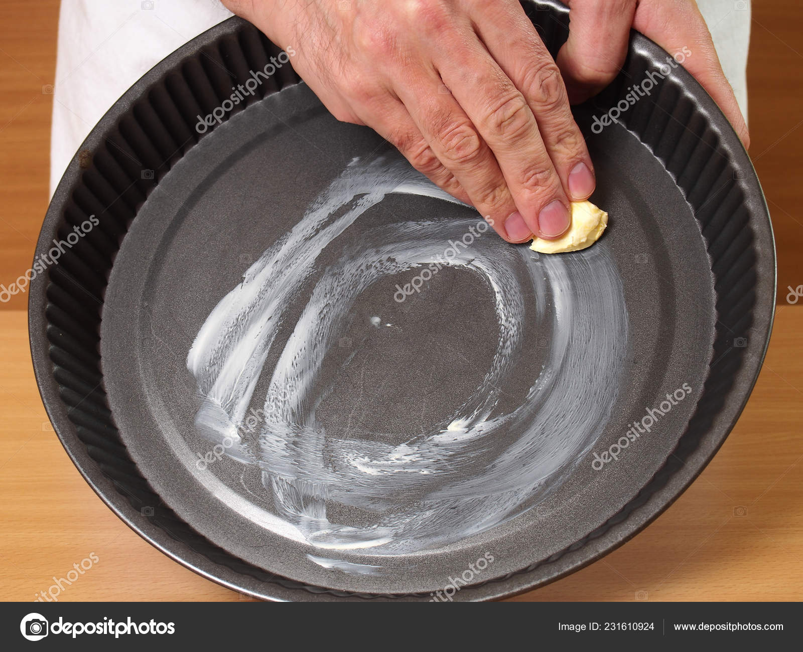 Grease Pan Butter Making Apple Pie Tart Series Stock Photo by ©ffolas ...