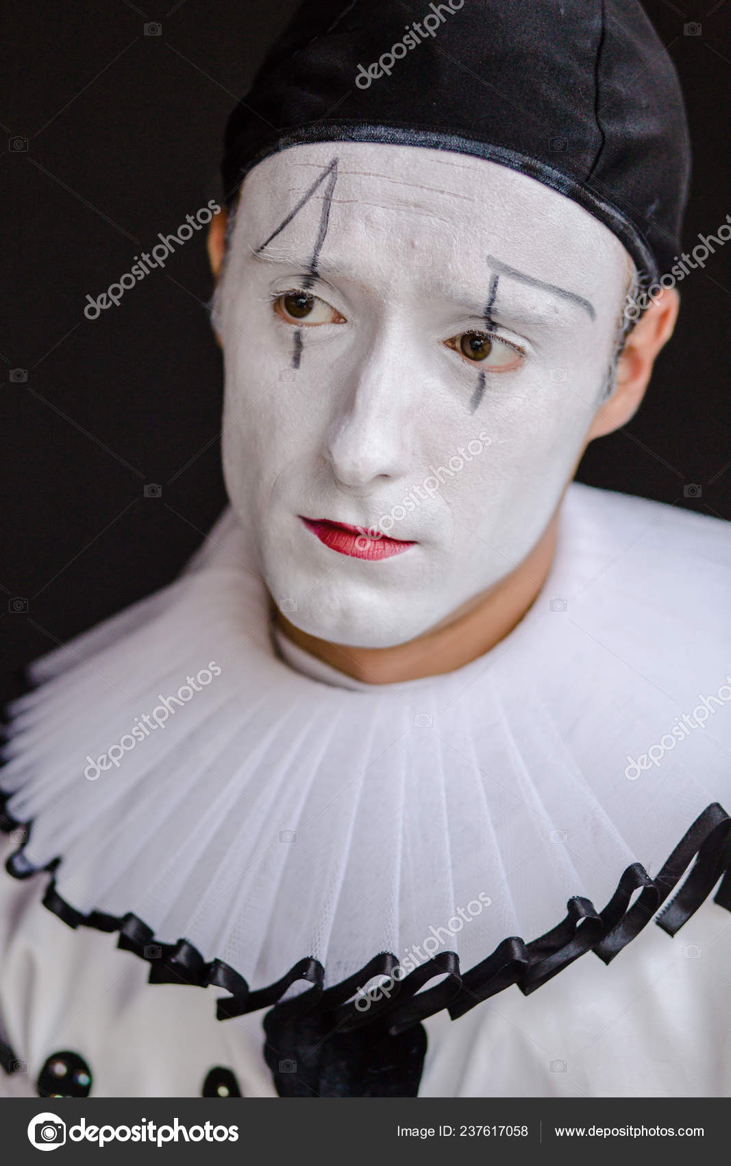 How To Do Pierrot Clown Makeup | Saubhaya Makeup